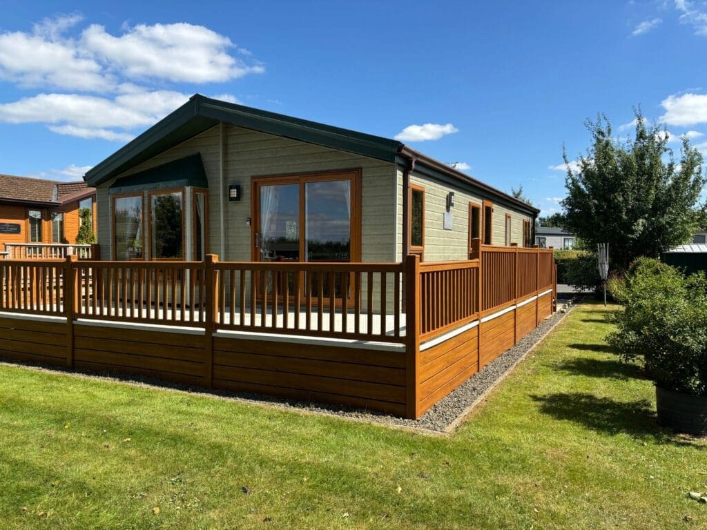 Discover The Springs Lakeside Holiday Park Near Pershore